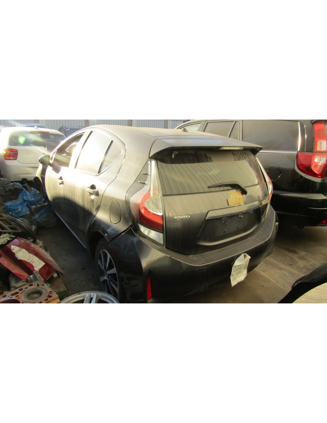 TOYOTA PRIUS C 2018%separator% %shop-name%